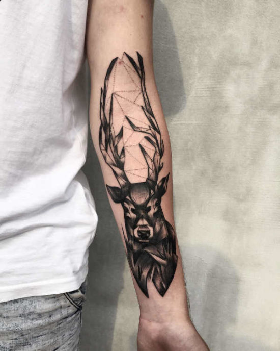 Tatuaggio Cervo: Significato, Idee e Foto - Tatuaggio.co