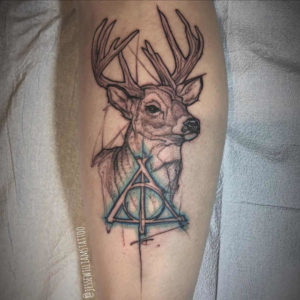 Tatuaggio Cervo: Significato, Idee e Foto - Tatuaggio.co