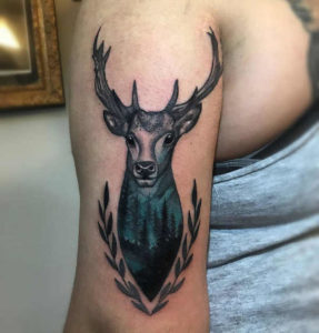 Tatuaggio Cervo: Significato, Idee e Foto - Tatuaggio.co